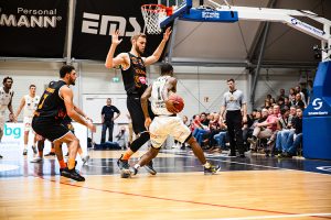 Pases en baloncesto. Pecho, picado, béisbol | COMPETIZE