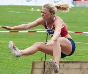 Salto de longitud, la historia, reglas y récord | COMPETIZE